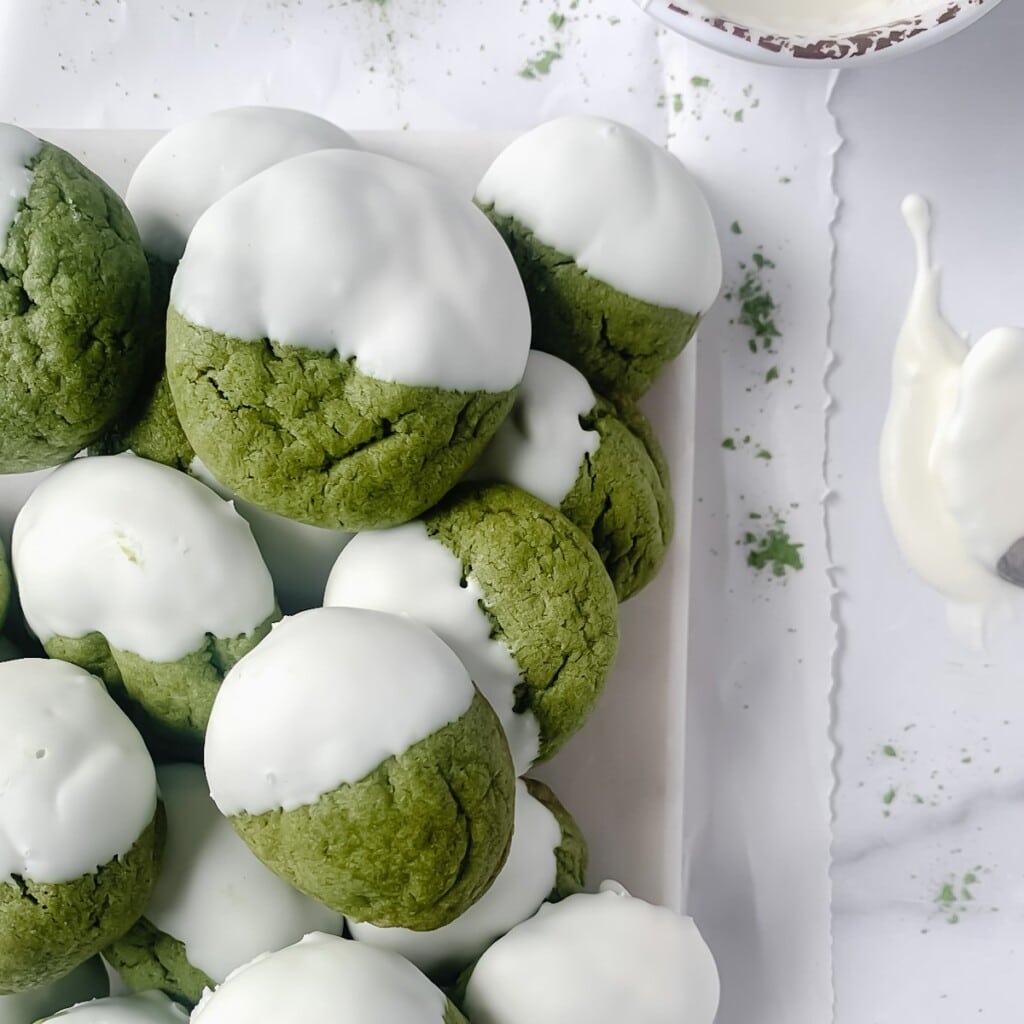Matcha and White Chocolate Cookies
