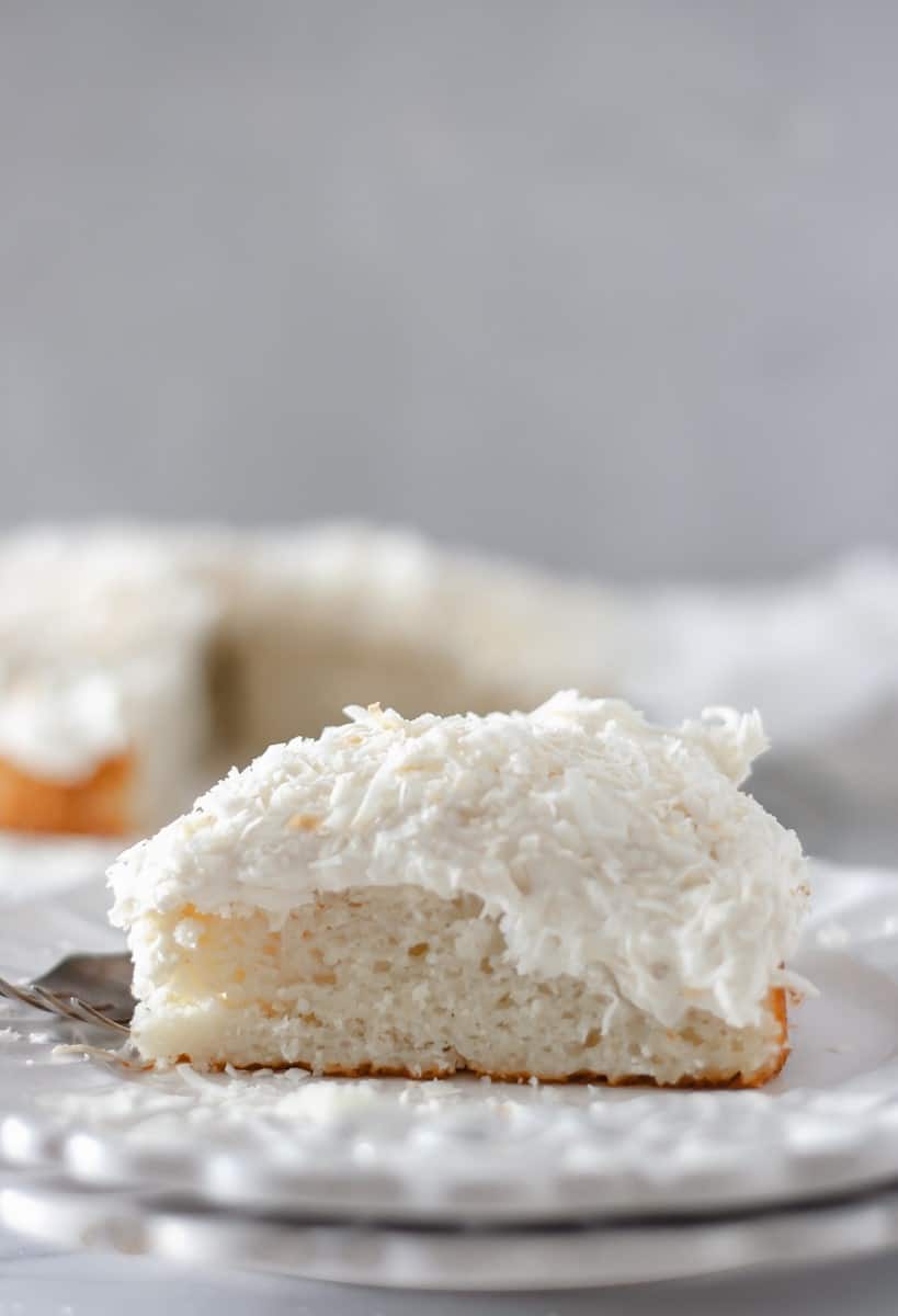 Raffaello cake (almond coconut cake)